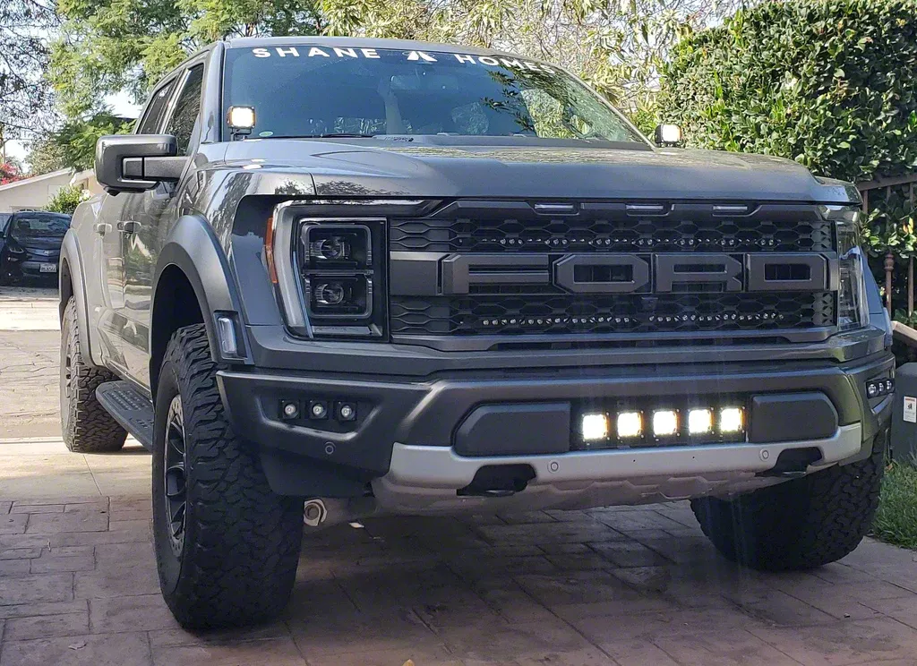 F-150 Center Bumper LED Light Kit with DIY Wiring Harness (21-25 F-150 ...