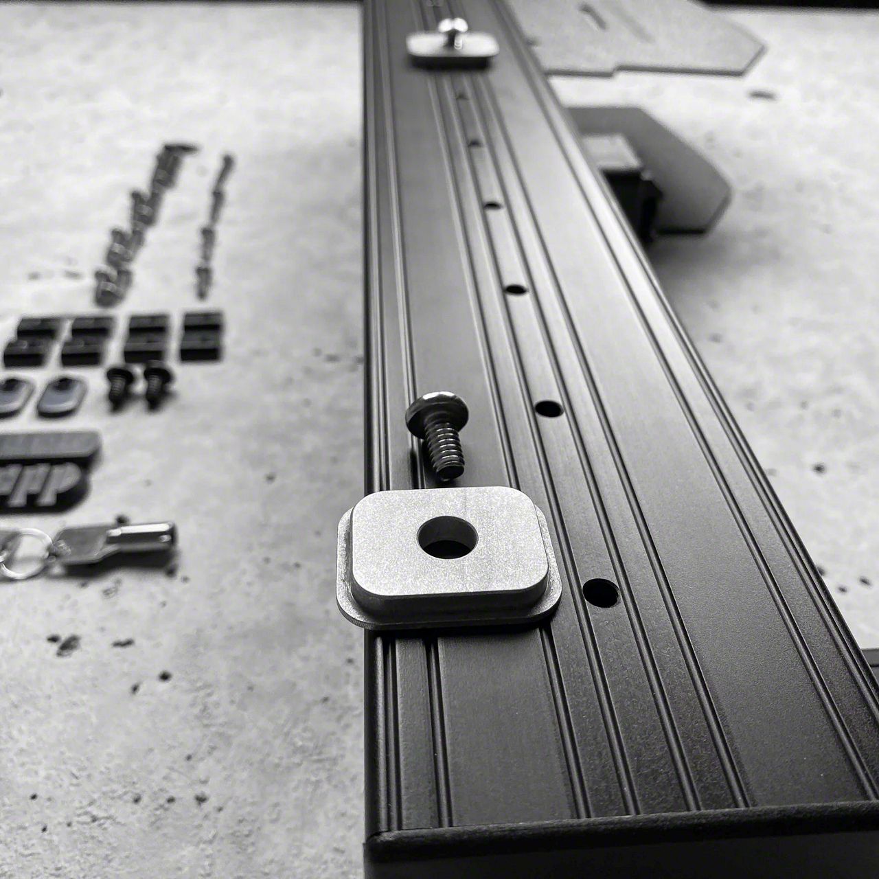 Grey Man Tactical Silverado 1500 Locking Rifle Rack with Raptor Rail ...