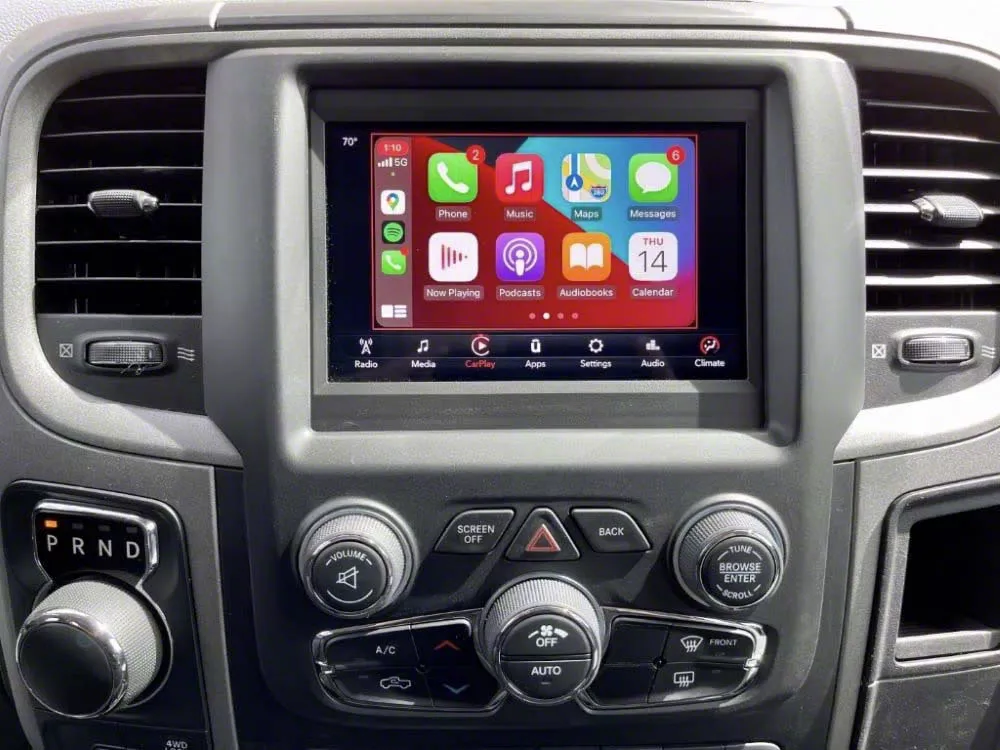 Infotainment RAM 1500 UConnect 4 UAG 7-Inch Display with Apple CarPlay ...