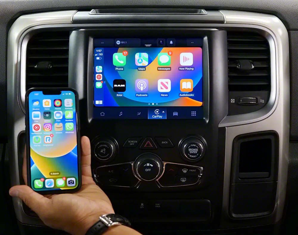 Infotainment RAM 1500 UConnect 5 UBD Wireless Apple CarPlay and Android ...