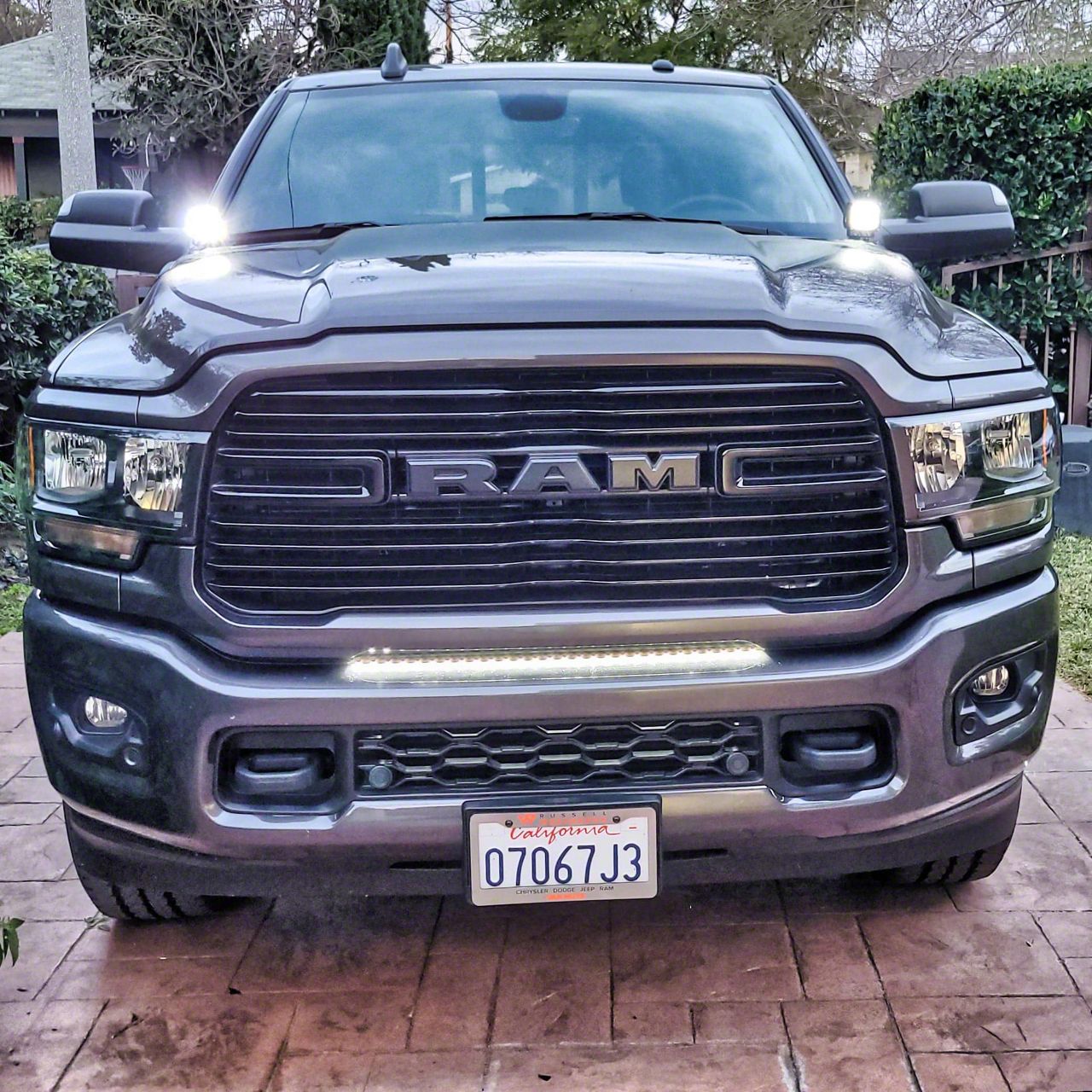 RAM 2500 Single 30-Inch White LED Light Bar with Bumper Mounting ...