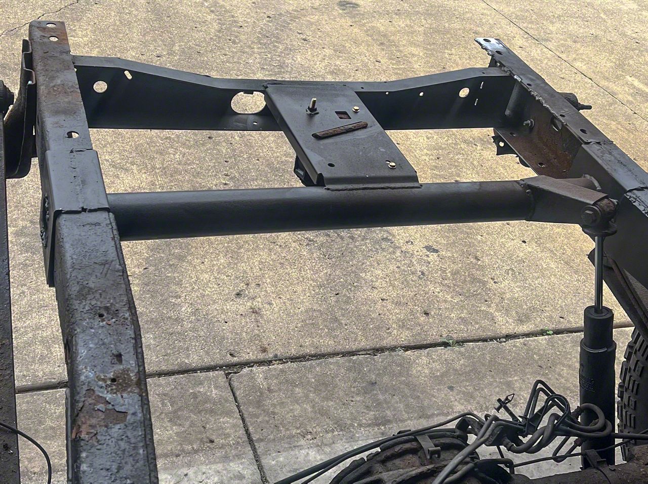 Silverado 1500 Rear Crossmember (99-06 Silverado 1500) - Free Shipping