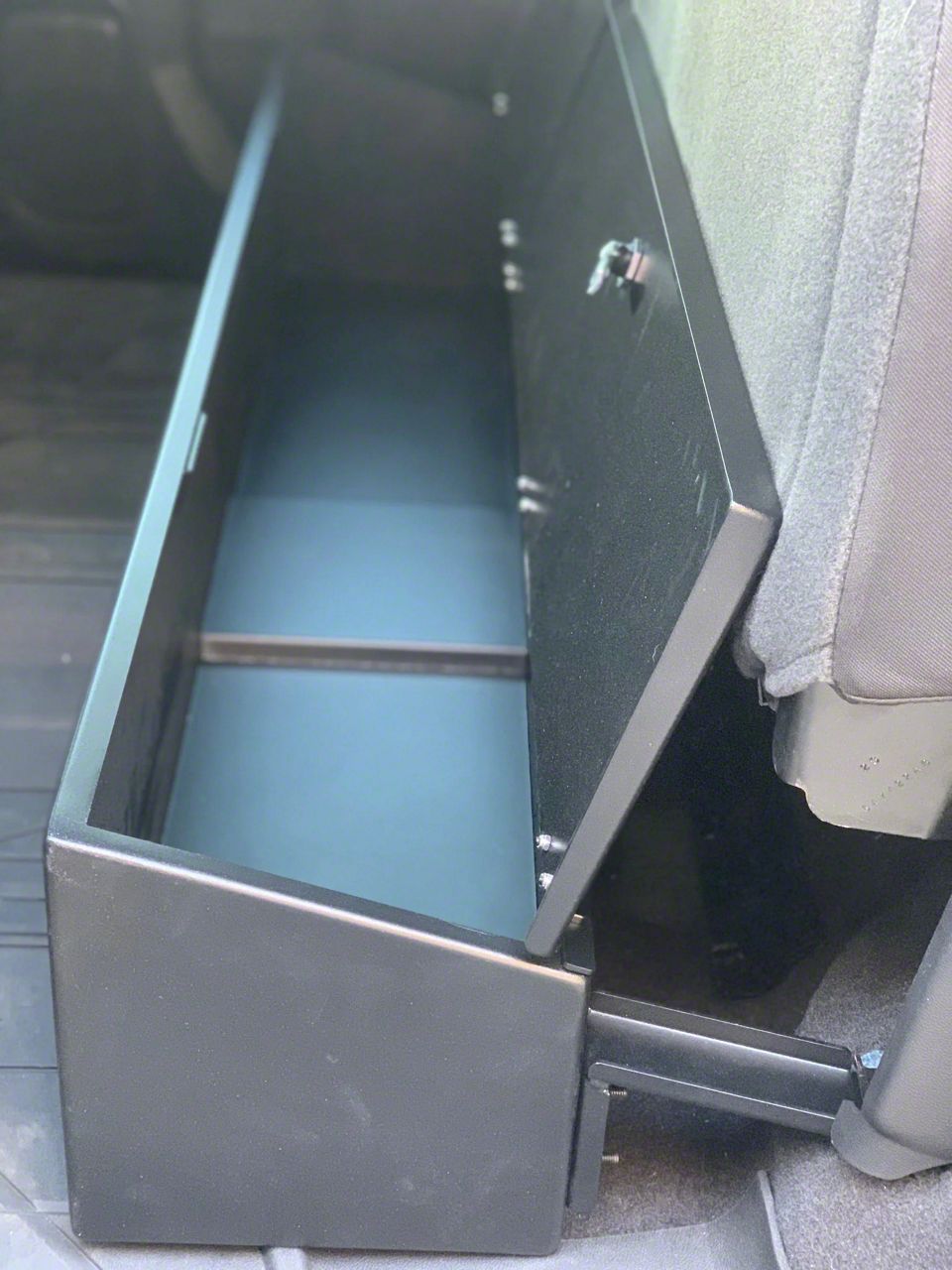 Silverado 3500 Lockable Rear Under Seat Storage (20-26 Silverado 3500 ...