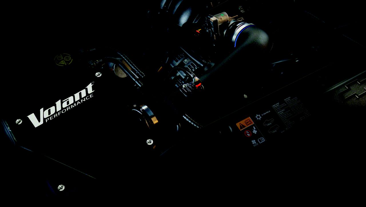 Volant Sierra 1500 Closed Box Cold Air Intake with MaxFlow 5 Oiled Filter 15553-1 (14-18 5.3L ...