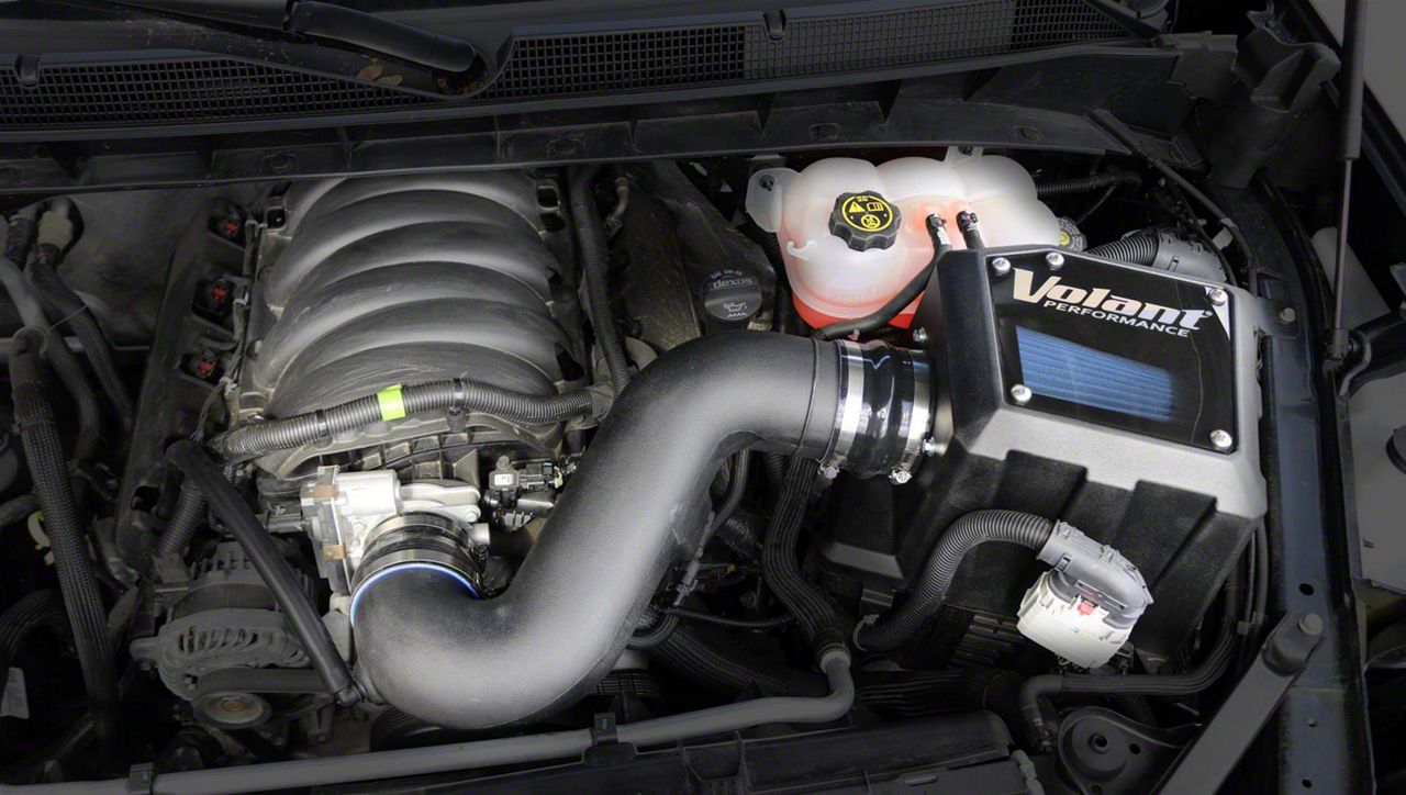 Volant Silverado 1500 Closed Box Cold Air Intake with MaxFlow 5 Oiled Filter 15953-1 (19-25 5.3L ...